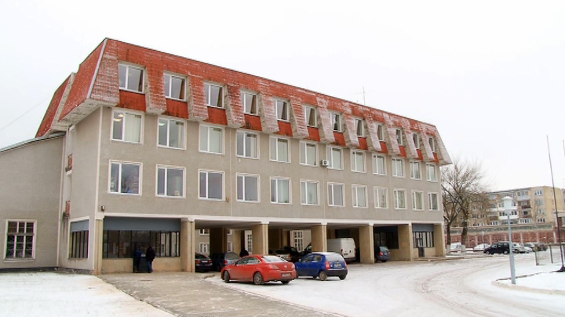 Pataisos namai | Dainavos žodis